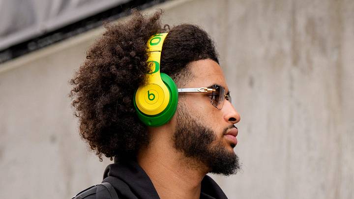 Oregon's Dante Moore Joined By Two Other Star Players on EA Sports Cover