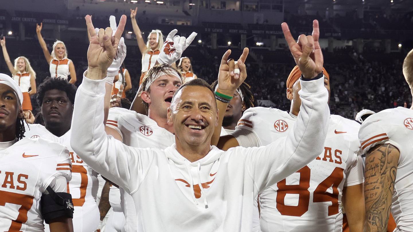 Texas Once Again Draws National Attention in Early Top 25