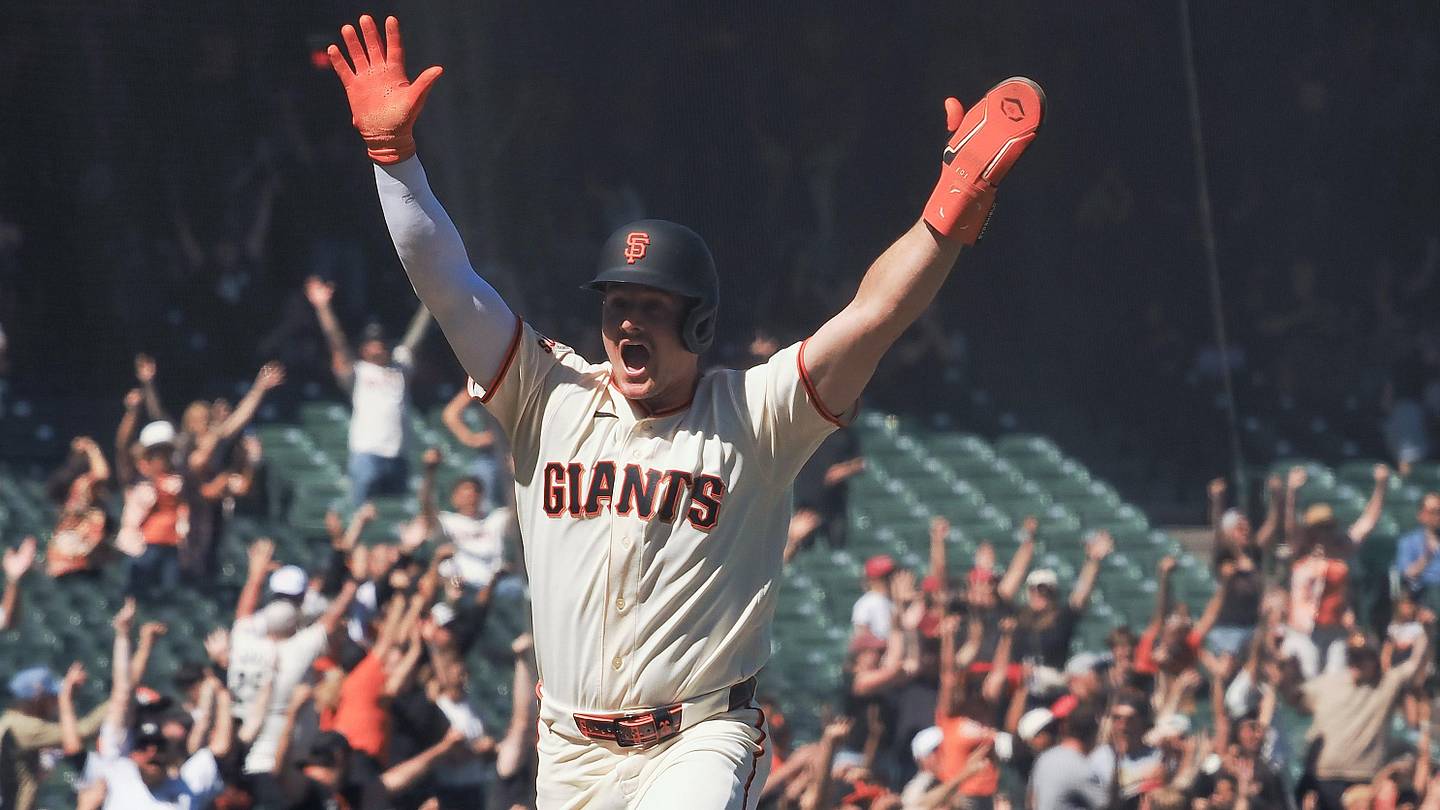 3 Mets Trade Targets Amid Giants' Fire Sale: Game-Changing Defensive ...