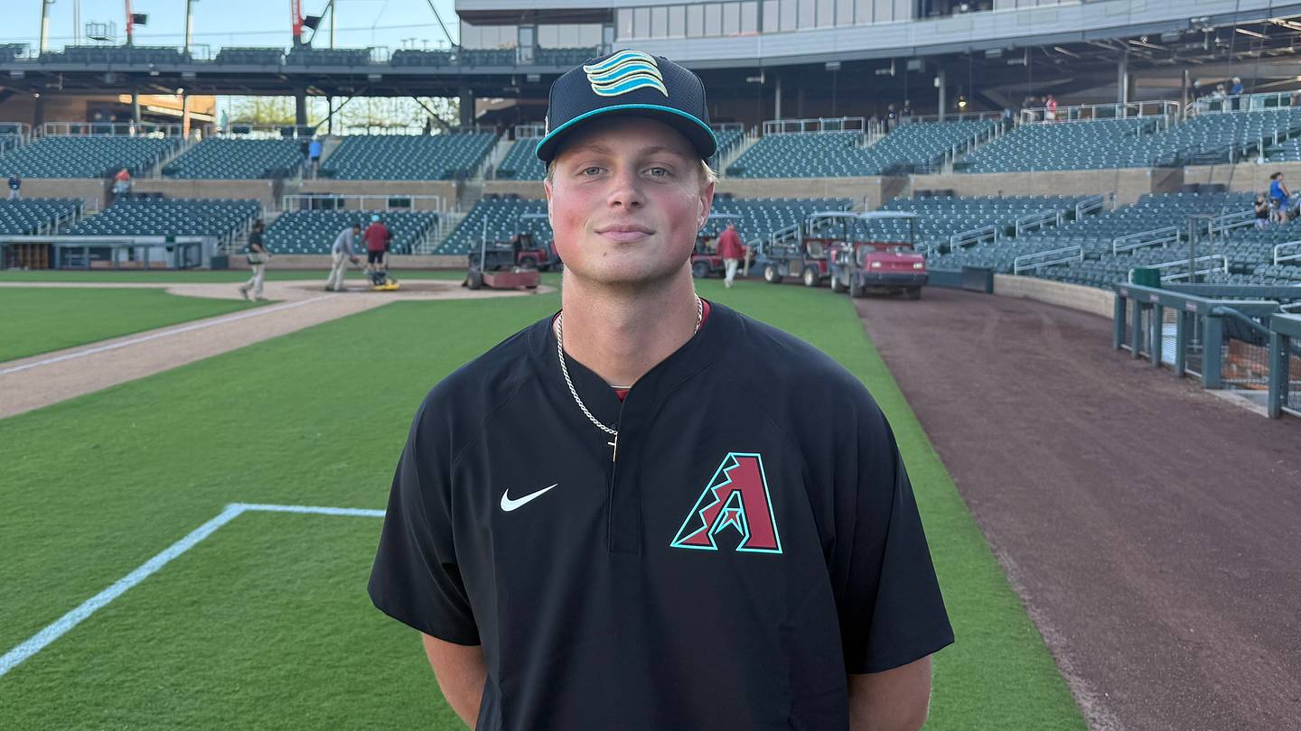 D-backs Starter Makes Surprise Relief Appearance