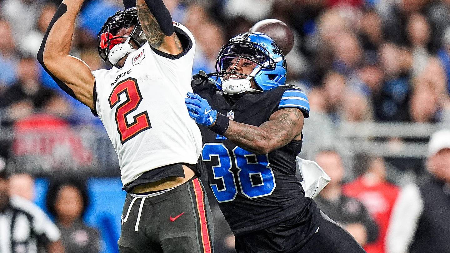 It Took Nick Whiteside 2 Games to Look Like a Steal for Lions