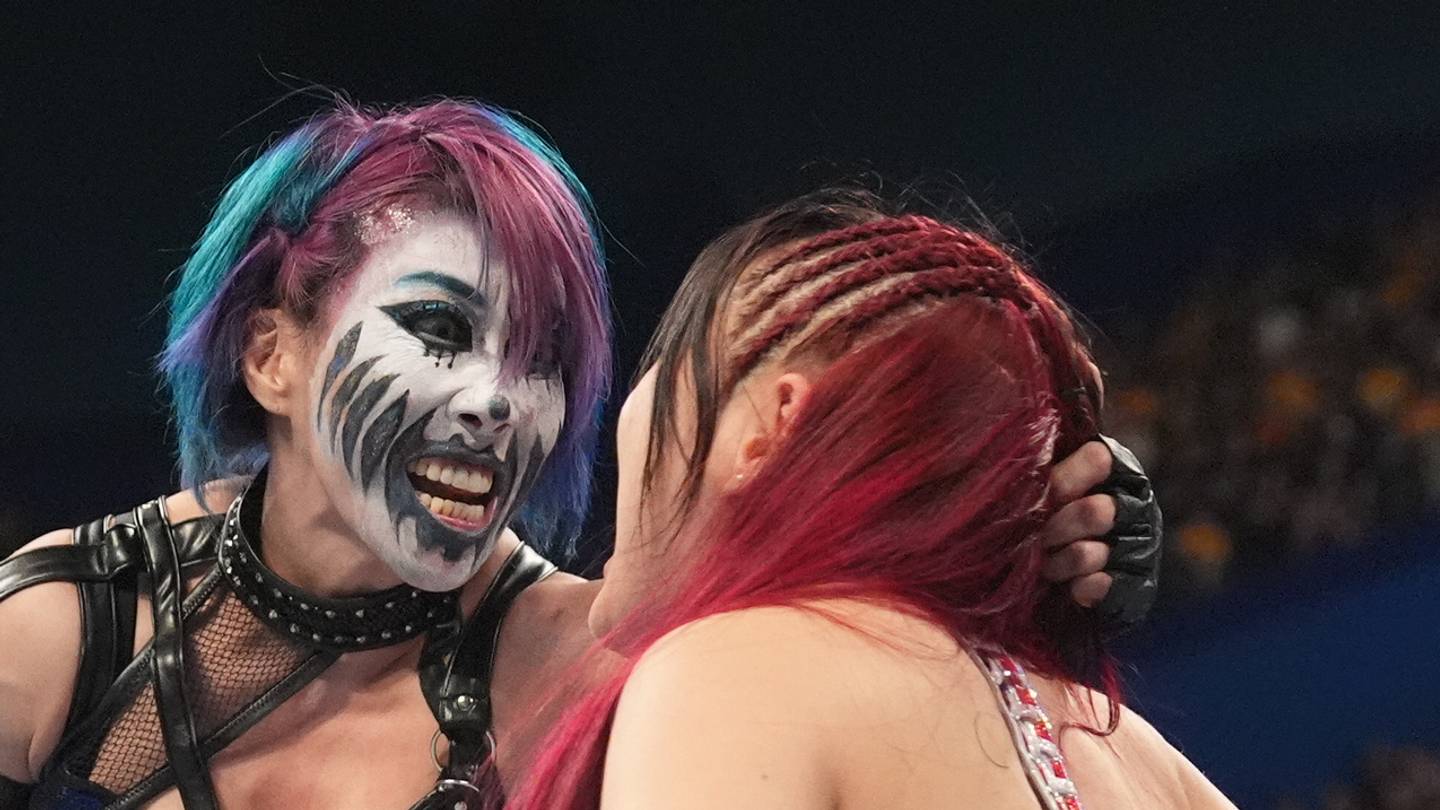 Asuka Extends Impressive Championship Streak With WWE Women's Tag Team ...