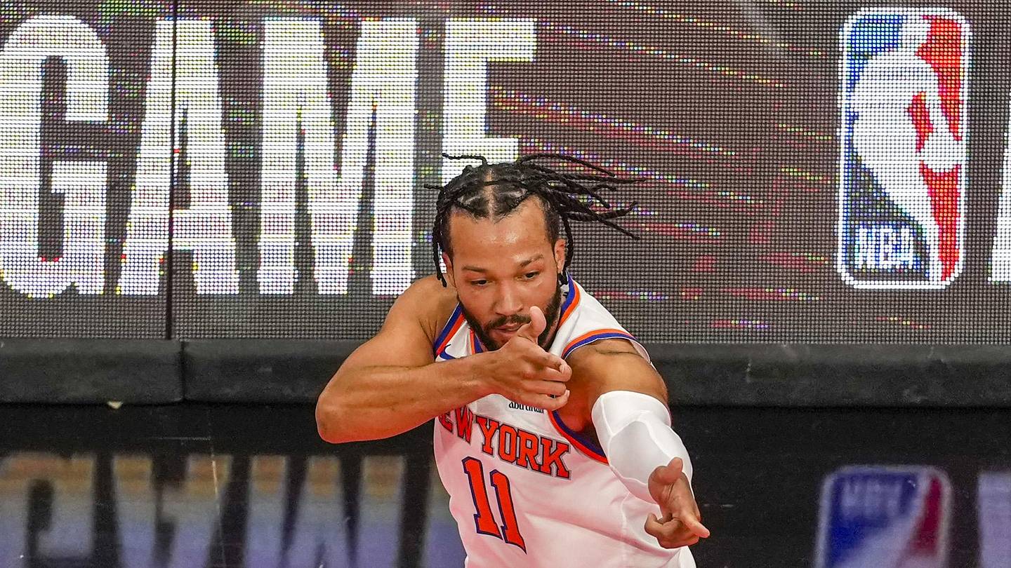 Knicks Defeat Raptors, Secure NBA Cup Semifinal Spot
