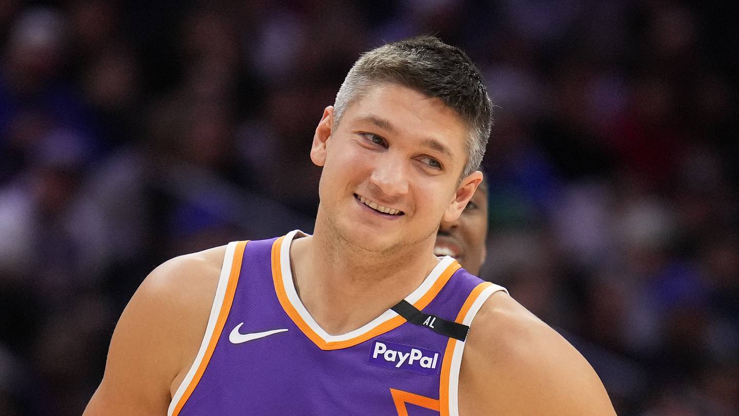 3 possible trade landing spots for Suns guard Grayson Allen