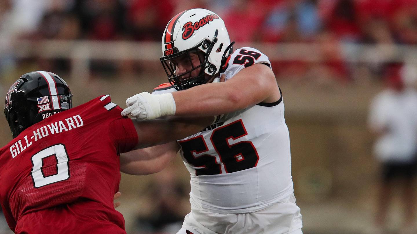 Texas Longhorns Land ’Nasty' Oregon State OL From Transfer Portal