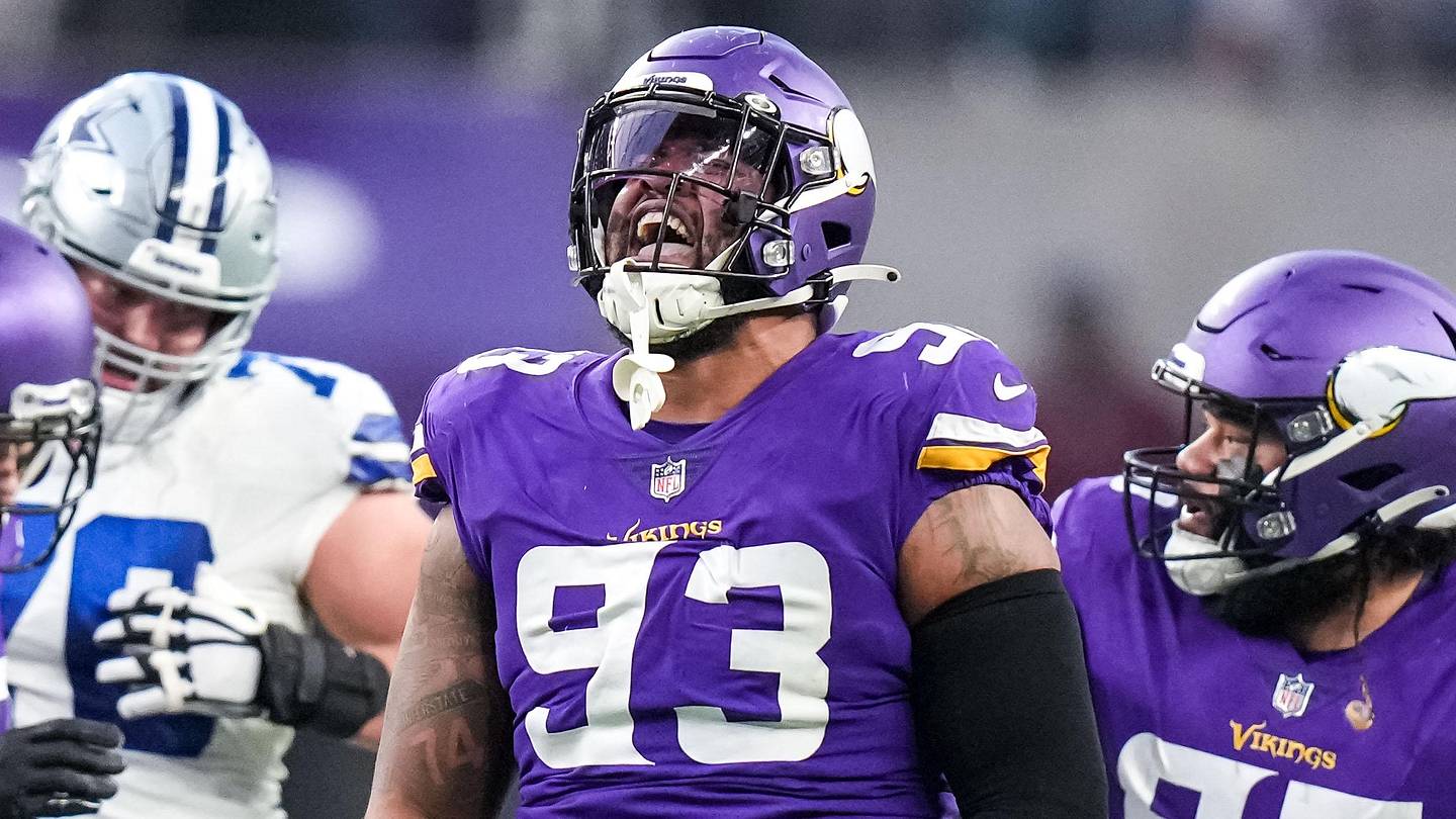 Defensive surprise highlights Vikings first depth chart for the 2023 season