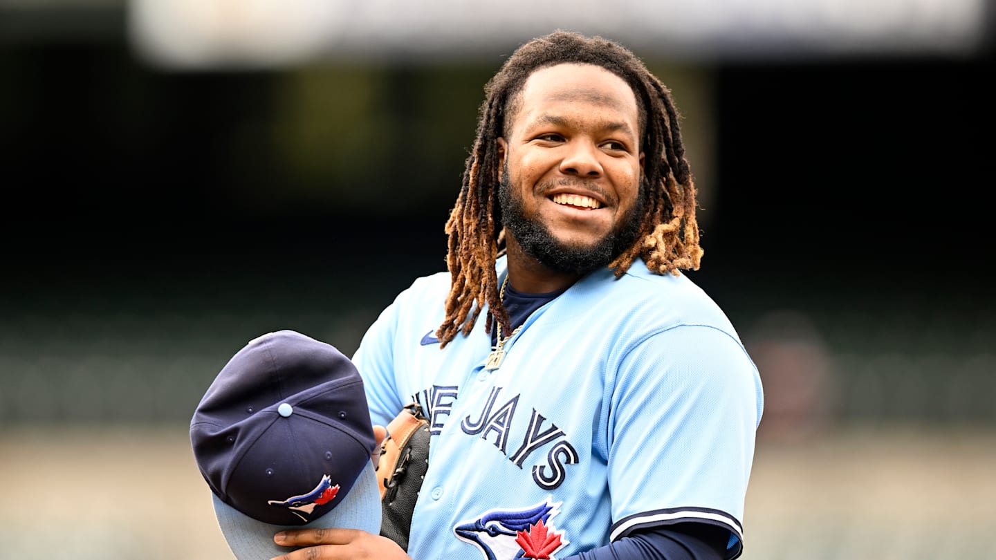 Blue Jays: Jays again near top of the list in FanGraphs' first base ...