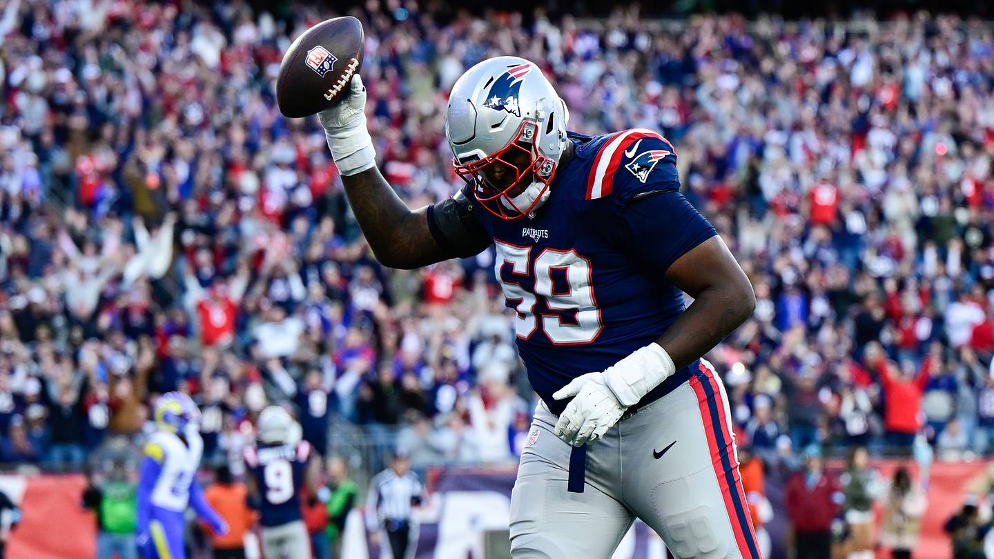 Patriots resort to an offensive lineman to score a touchdown in Week 11