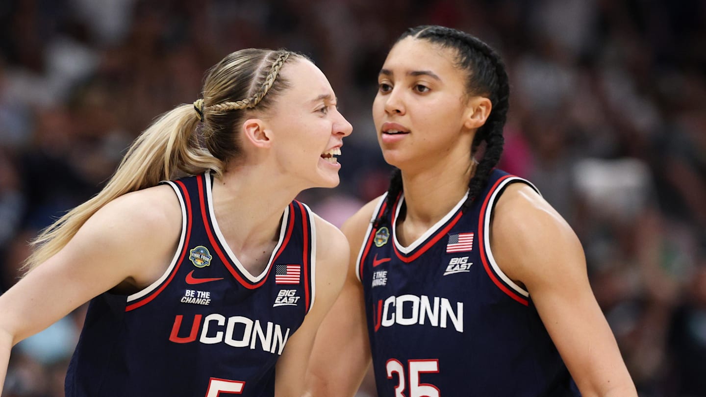 Paige Bueckers Makes 'Irritated' Prediction About Facing Azzi Fudd in WNBA