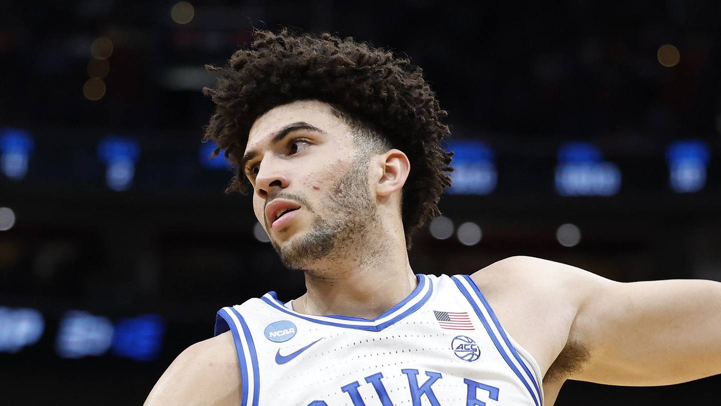 Comparing Boozer's and Flagg's Elite Freshman Seasons at Duke