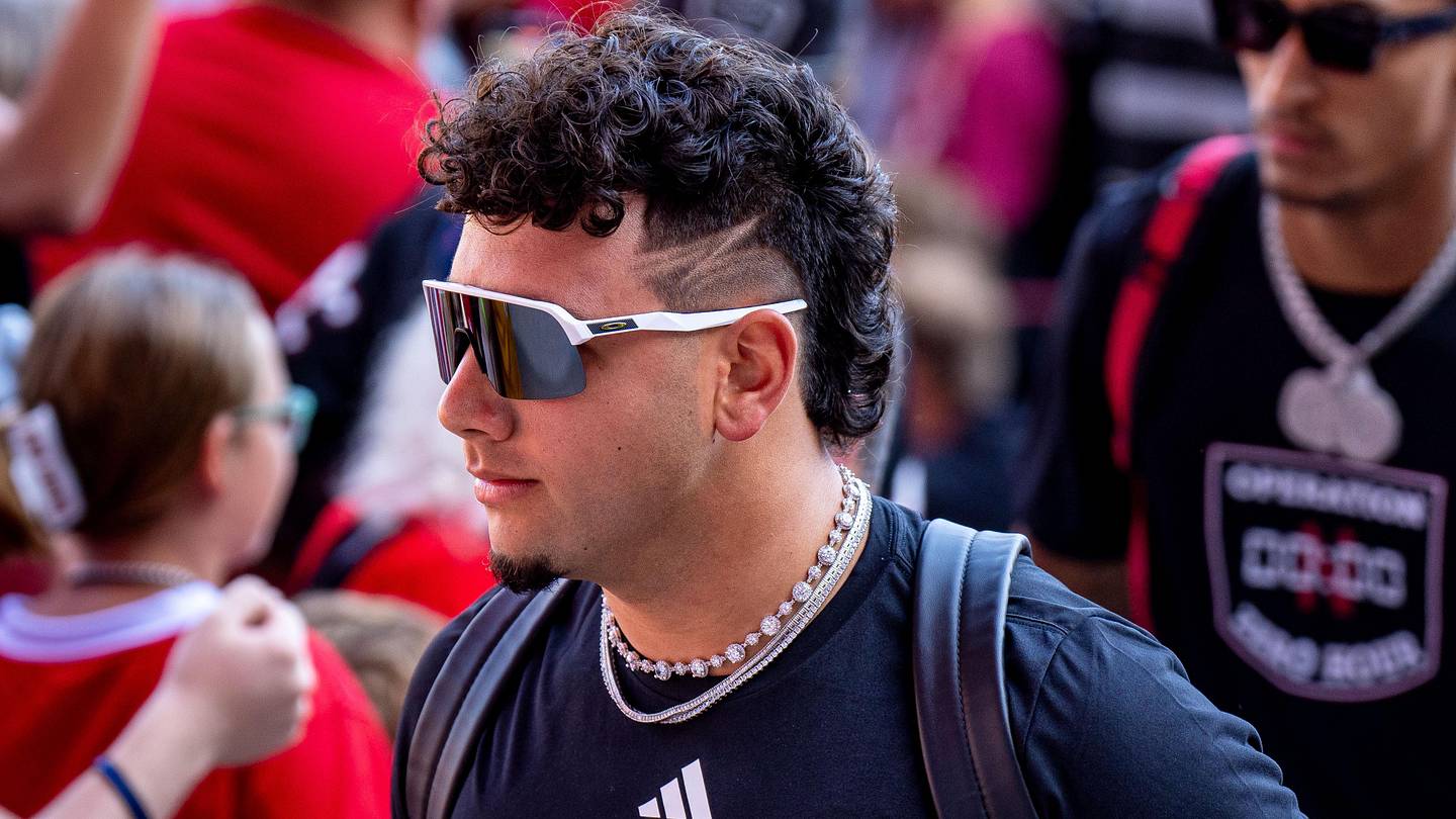 Quarterback Dylan Raiola Brings Impressive Family Legacy To Oregon Ducks