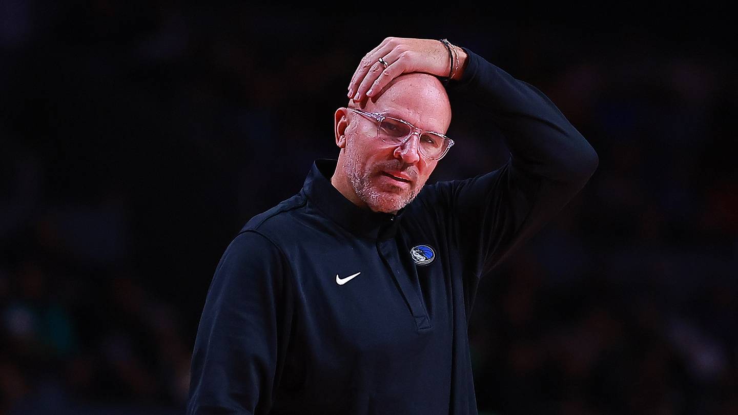 Mavericks veteran already looks washed just a quarter into the season