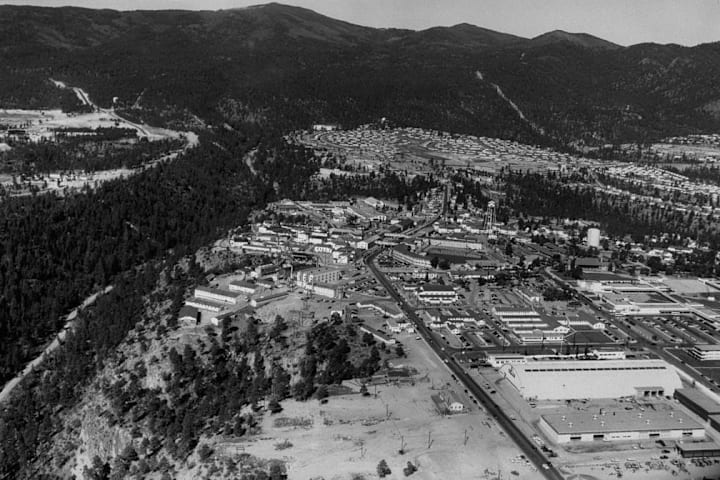 when did manhattan project begin