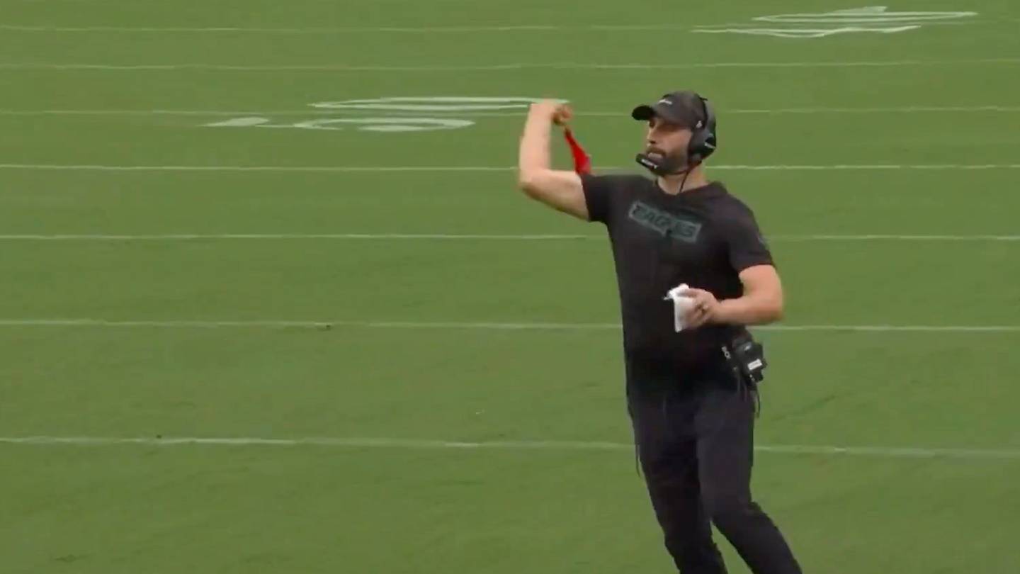 Nick Sirianni Absolutely Launching a Challenge Flag Had NFL Fans ...