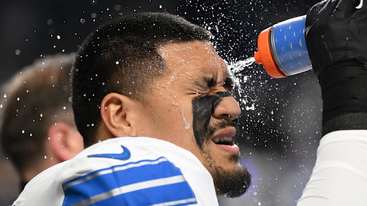 Penei Sewell Wants O-Line to Get 'Swagger' Back, Claims Down Year