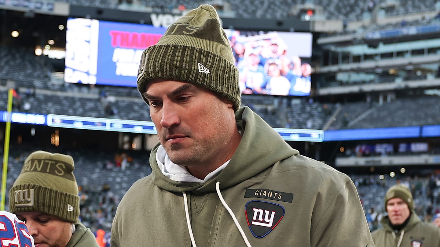 Mike Kafka wasted no time with a move that could blow up Giants' locker ...