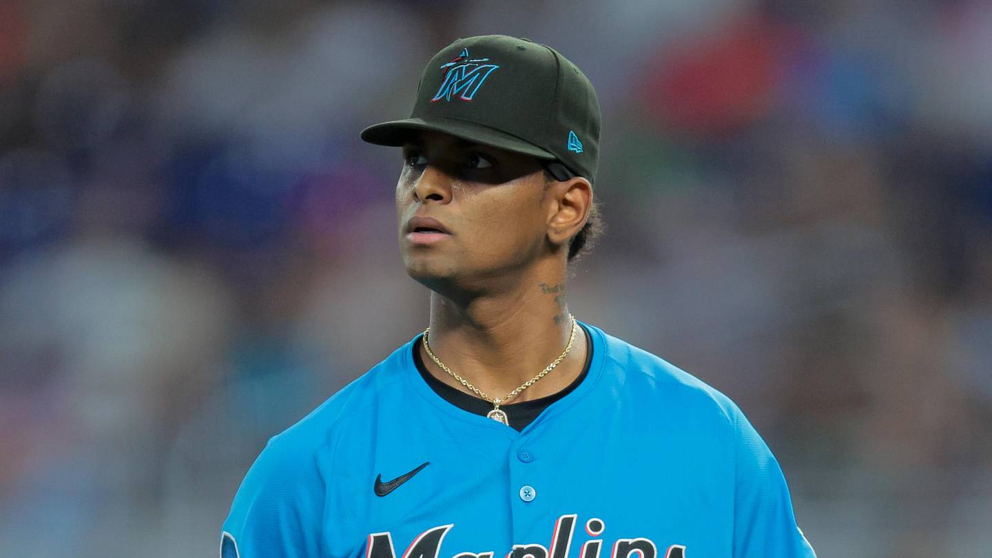 Cubs Drop In Midwinter Power Rankings Despite Cabrera Trade