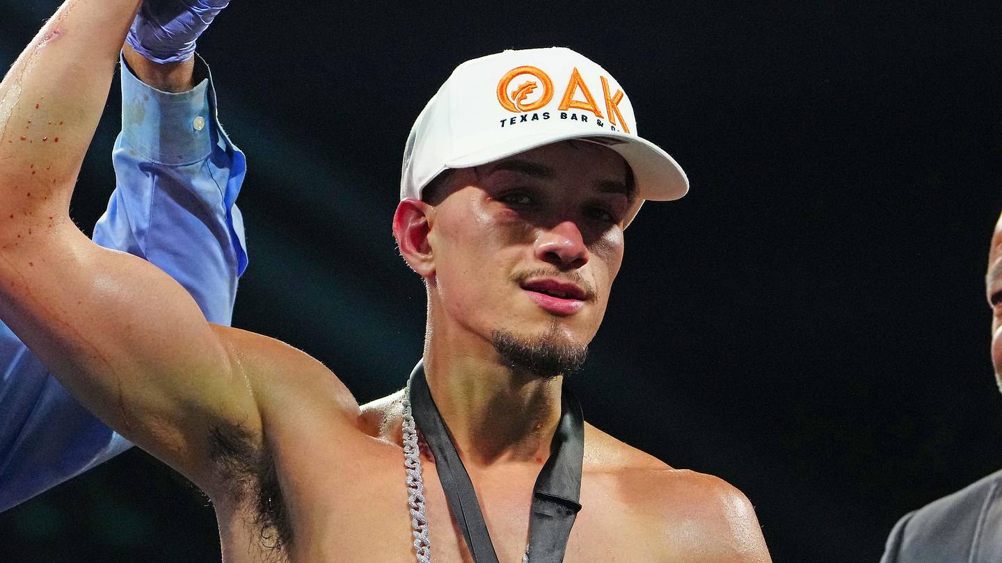 Manny Robles Is Boxing's Upset Maker