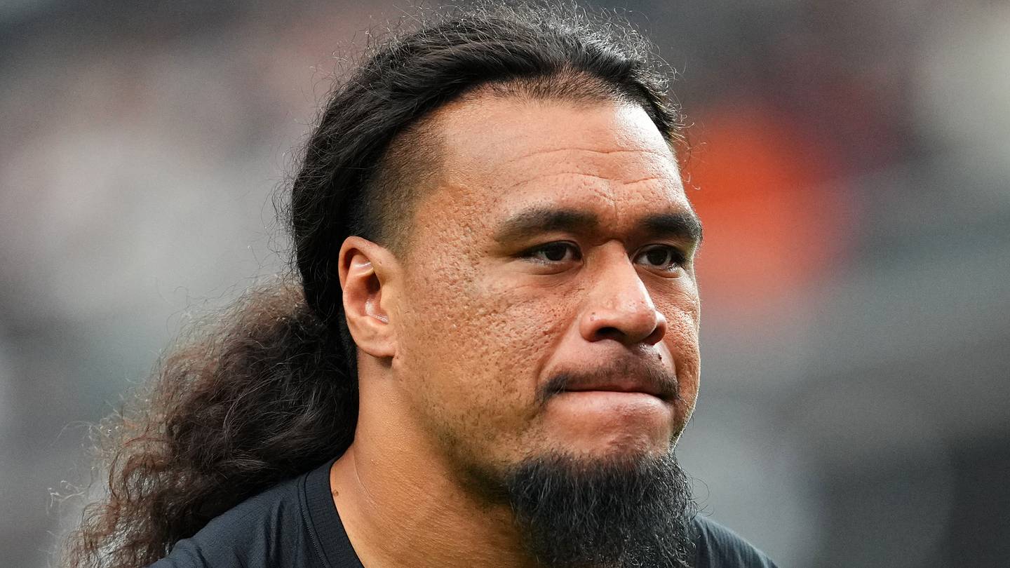 Recently released Raider lands with AFC contender days after beating ...