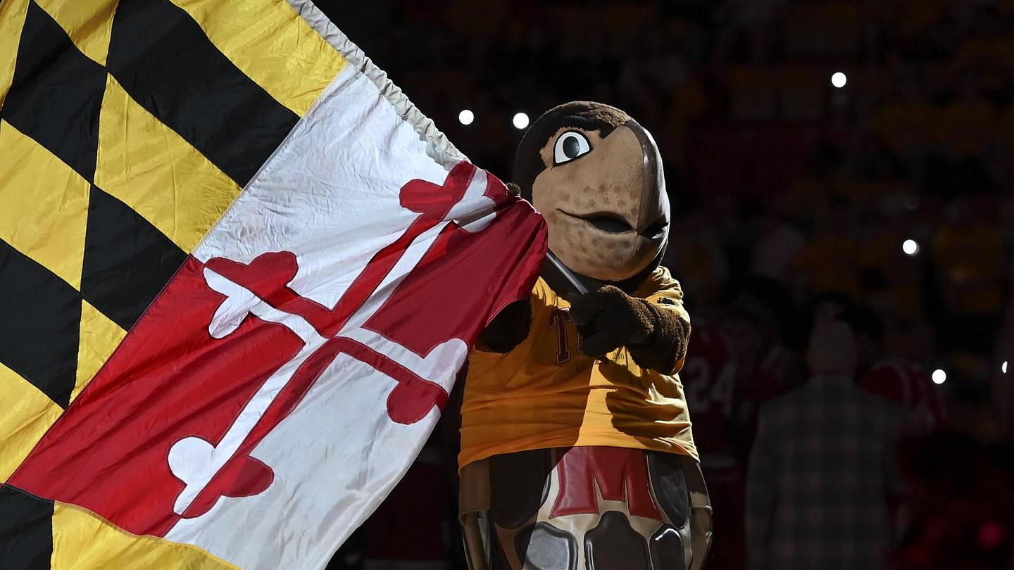 5-star prospect with NBA ties talks Maryland offer