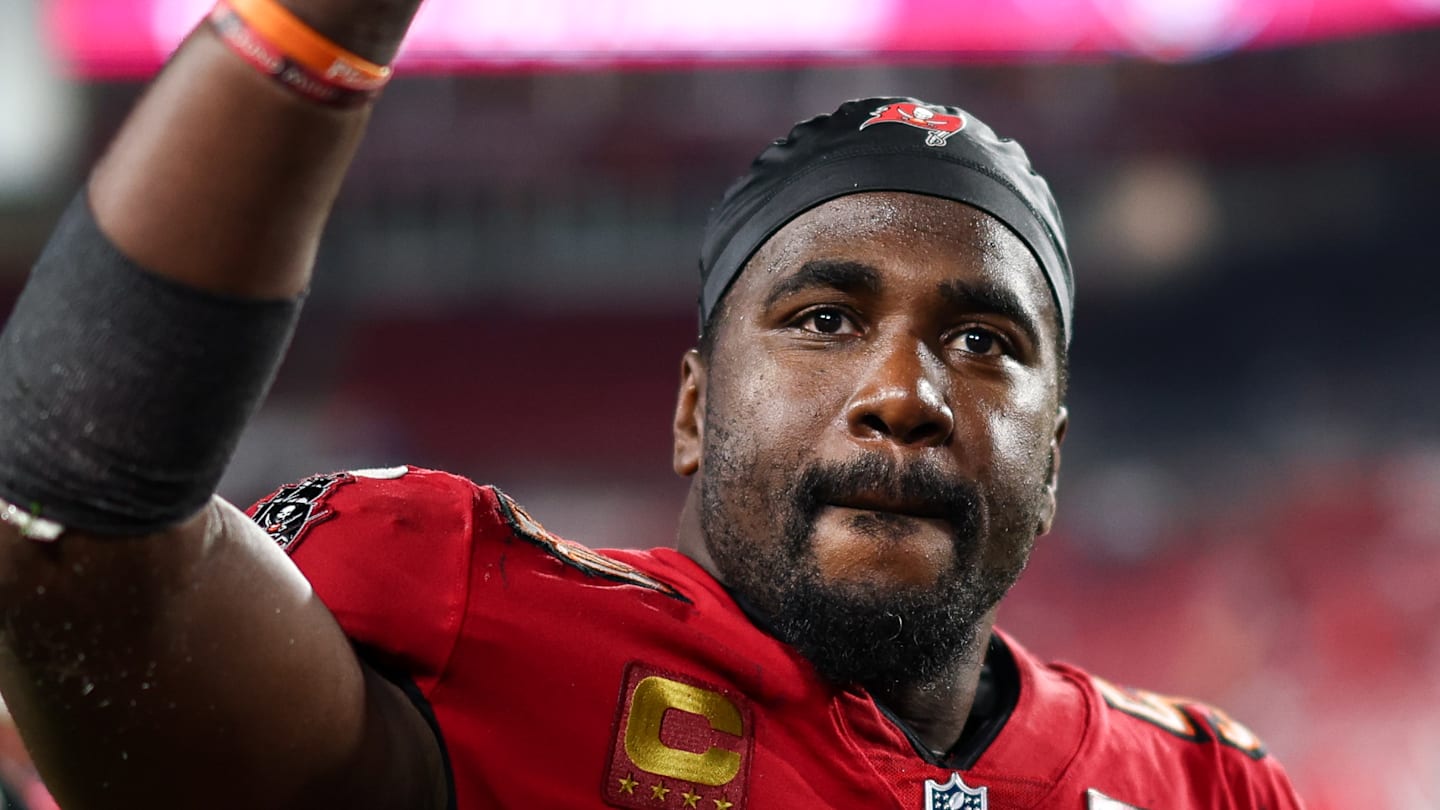 Lavonte David sent cryptic message about retirement rumors after ...
