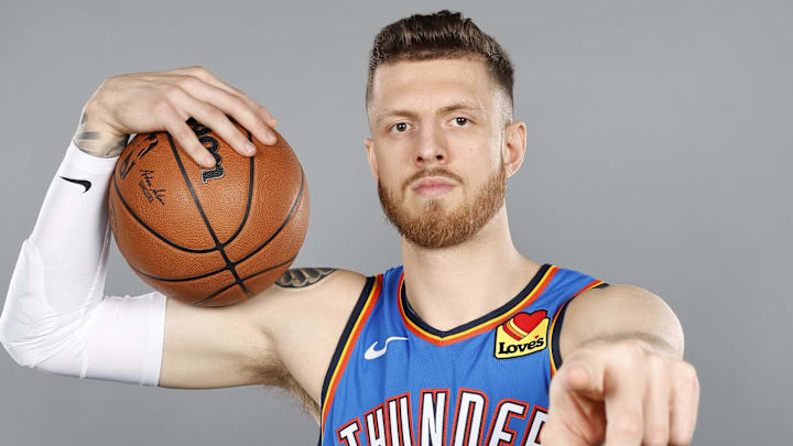 Isaiah Hartenstein Details Sharing the Floor With Thunder Rising Star