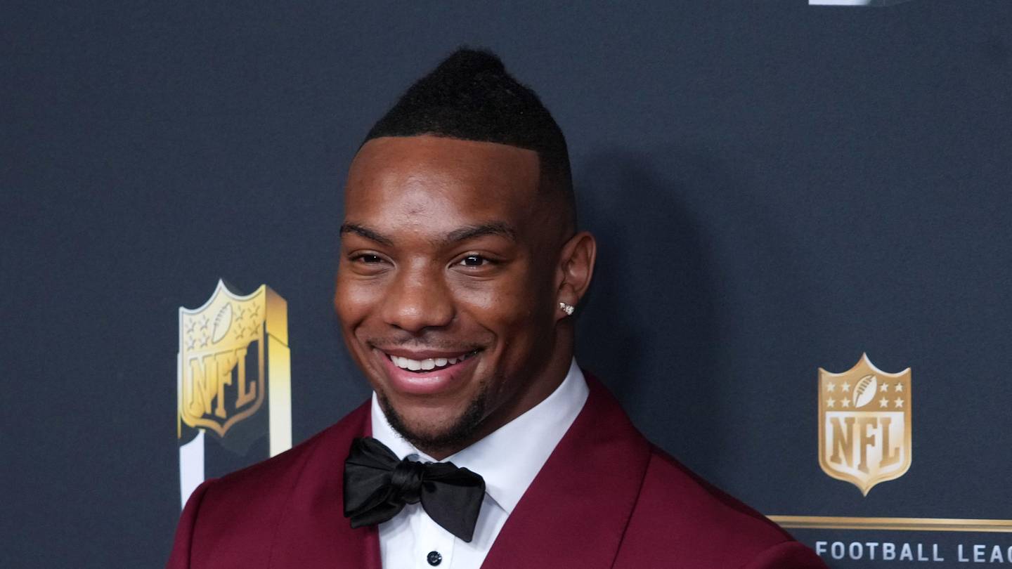 Ex-Falcons fan favorite doubled down in his stance on a Bijan Robinson ...