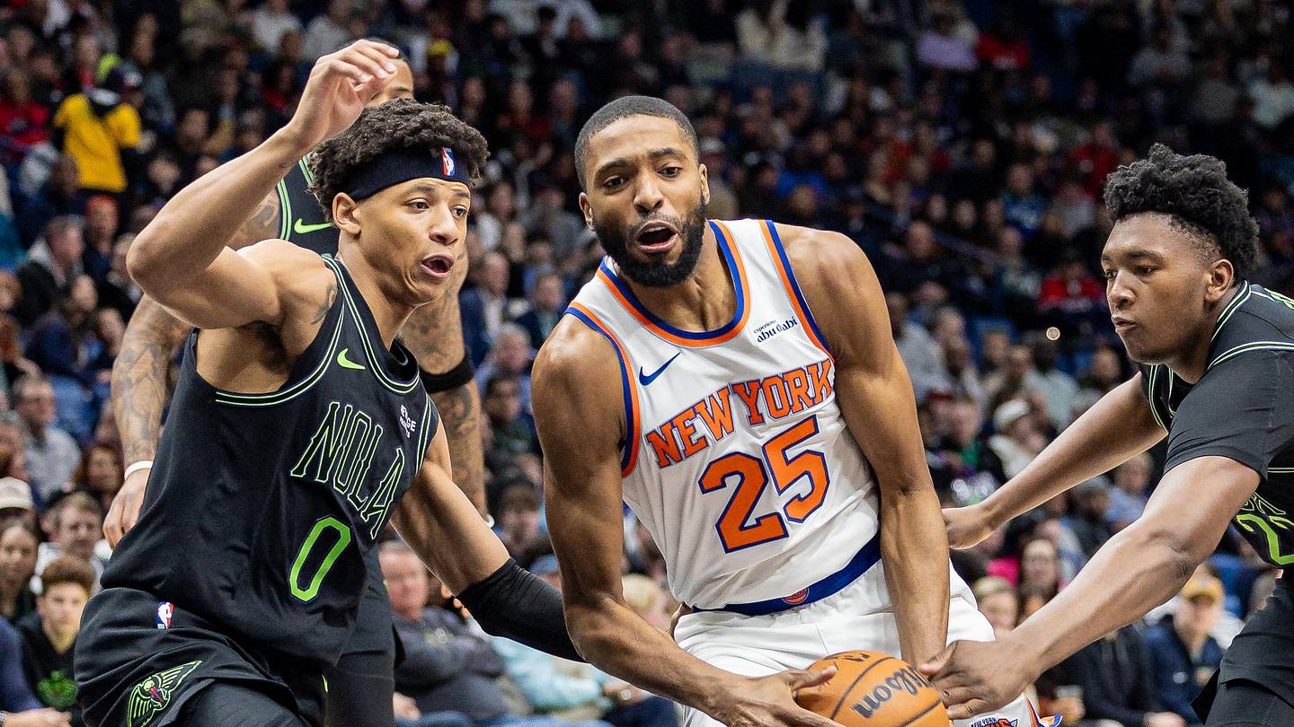 Knicks' Mikal Bridges Suffers Bloody Injury in Win vs. Pelicans