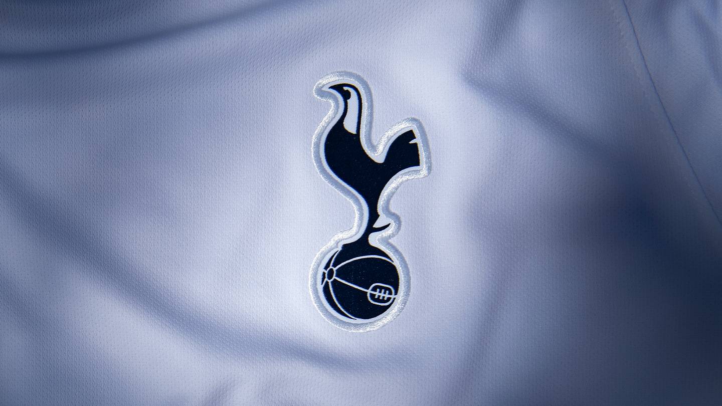 Tottenham issues ultimatum over potential full-back transfer
