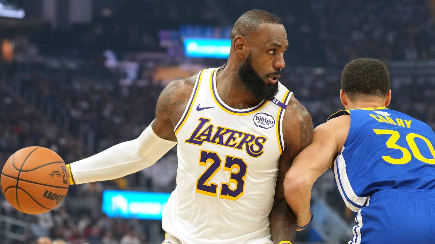 LeBron James Paired With Another Future Hall of Famer in Epic NBA Mock ...