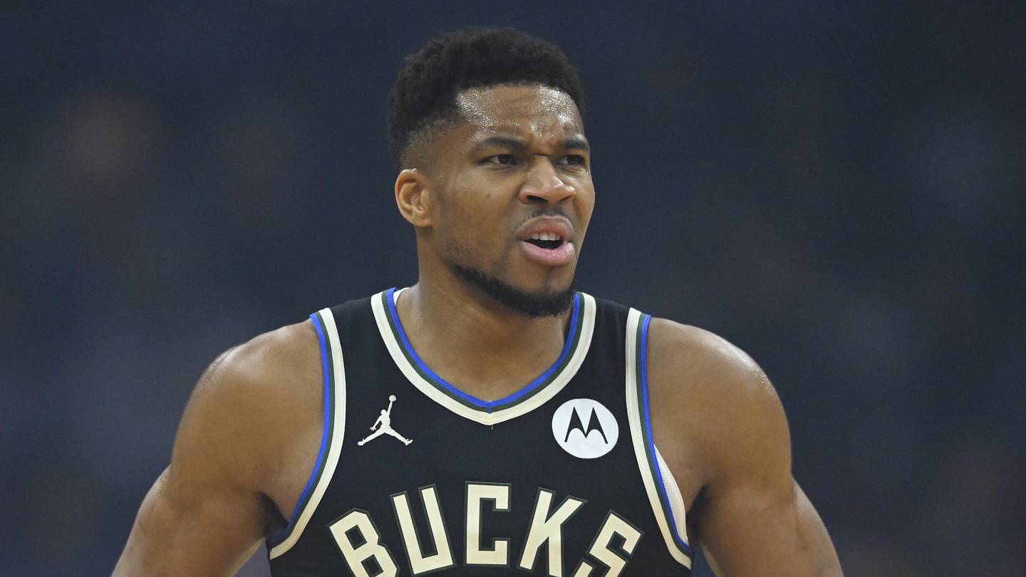 Grading the Milwaukee Bucks' season entering All-Star break