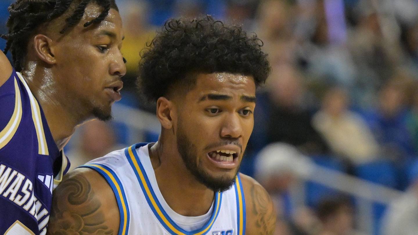 Cronin Spotlights Donovan Dent’s Continued Growth for Bruins