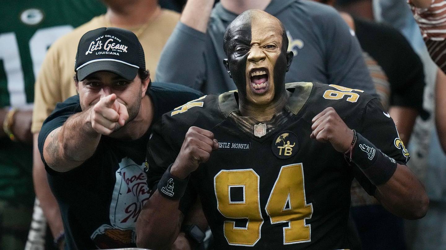 Saints show thankful silver linings that stand out amid a difficult season