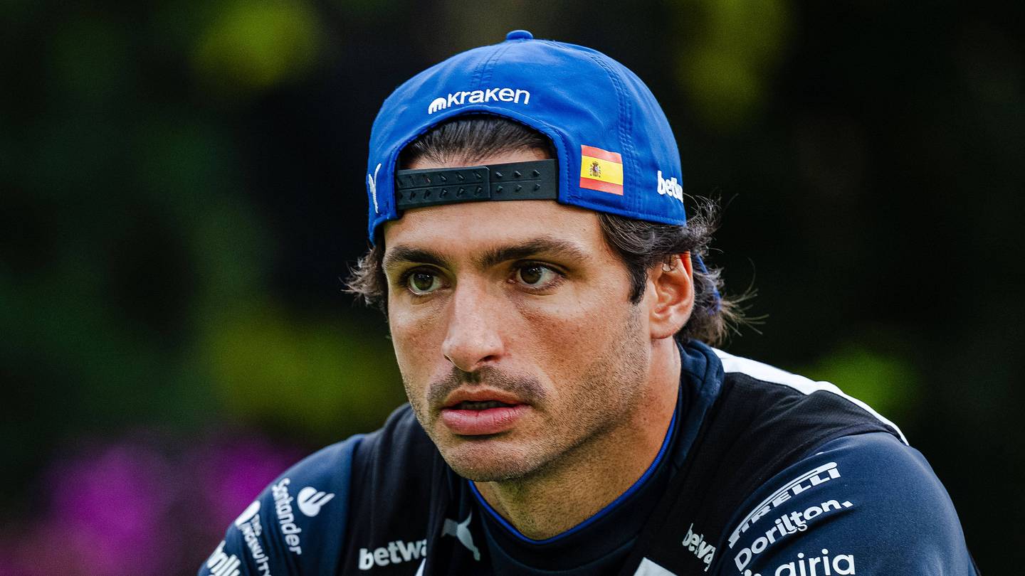 F1 Fans Join Carlos Sainz In Slamming Race Broadcast's WAGs And ...