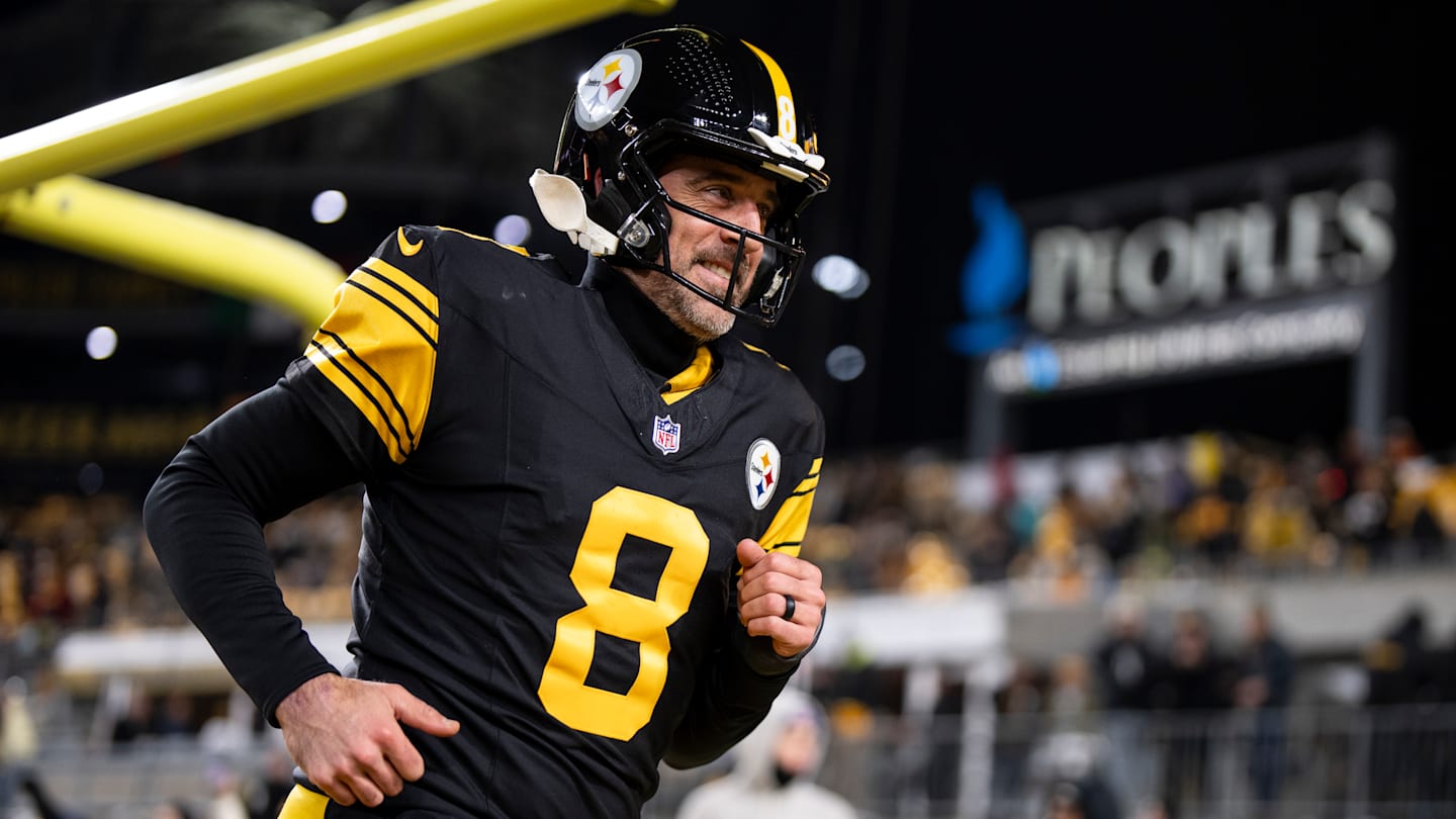 NFL insider explains why Aaron Rodgers staying with Steelers makes sense