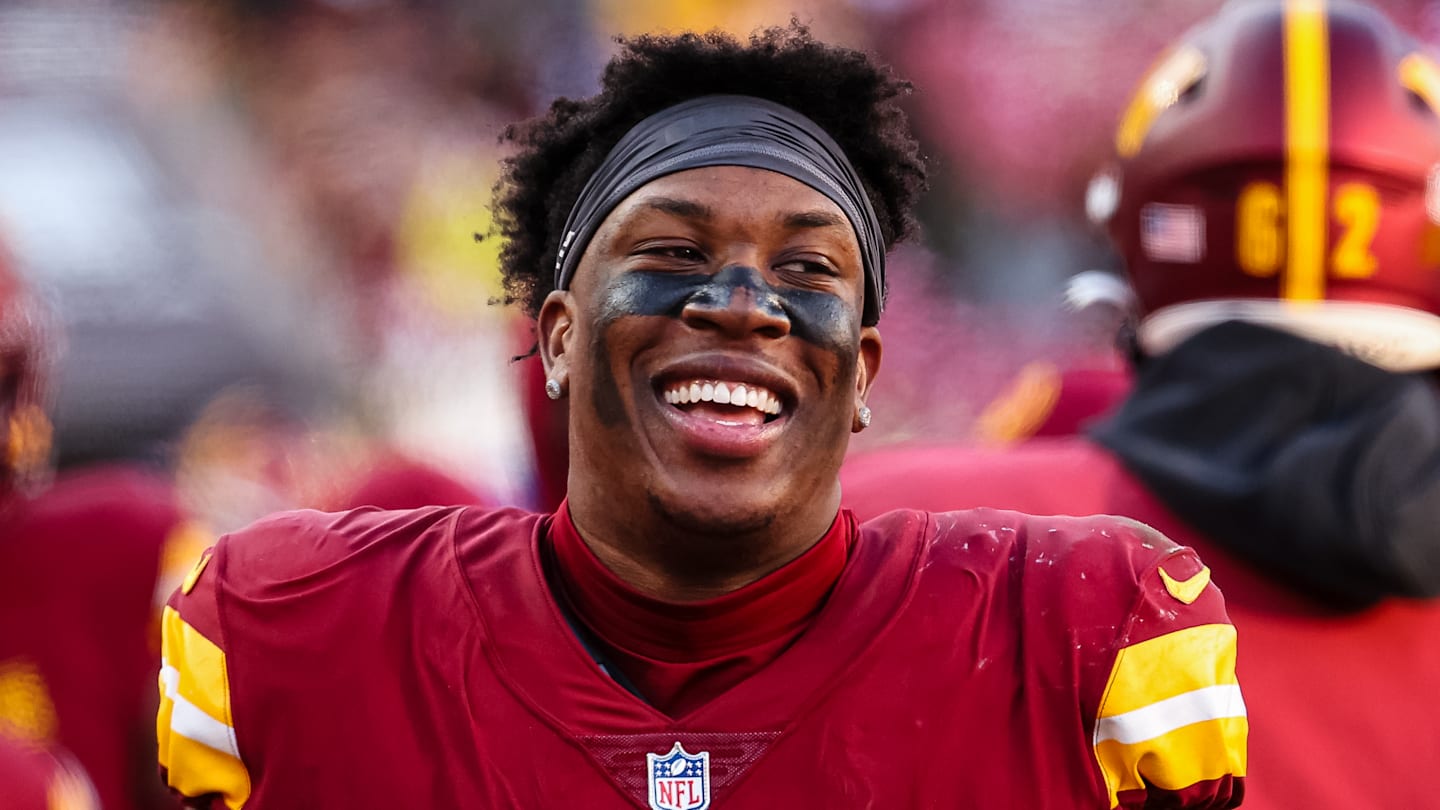 Commanders news: Sam Howell, K.J. Henry, QB conundrum and the endgame