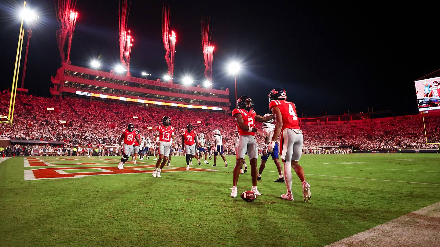 Ole Miss Football vs. Georgia Bulldogs Set to Impact College Football ...