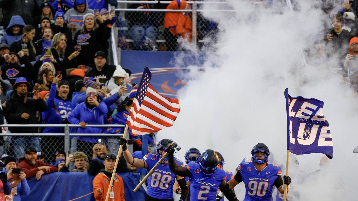 Inaugural College Football Season for New-look Pac-12 Brings Questions ...
