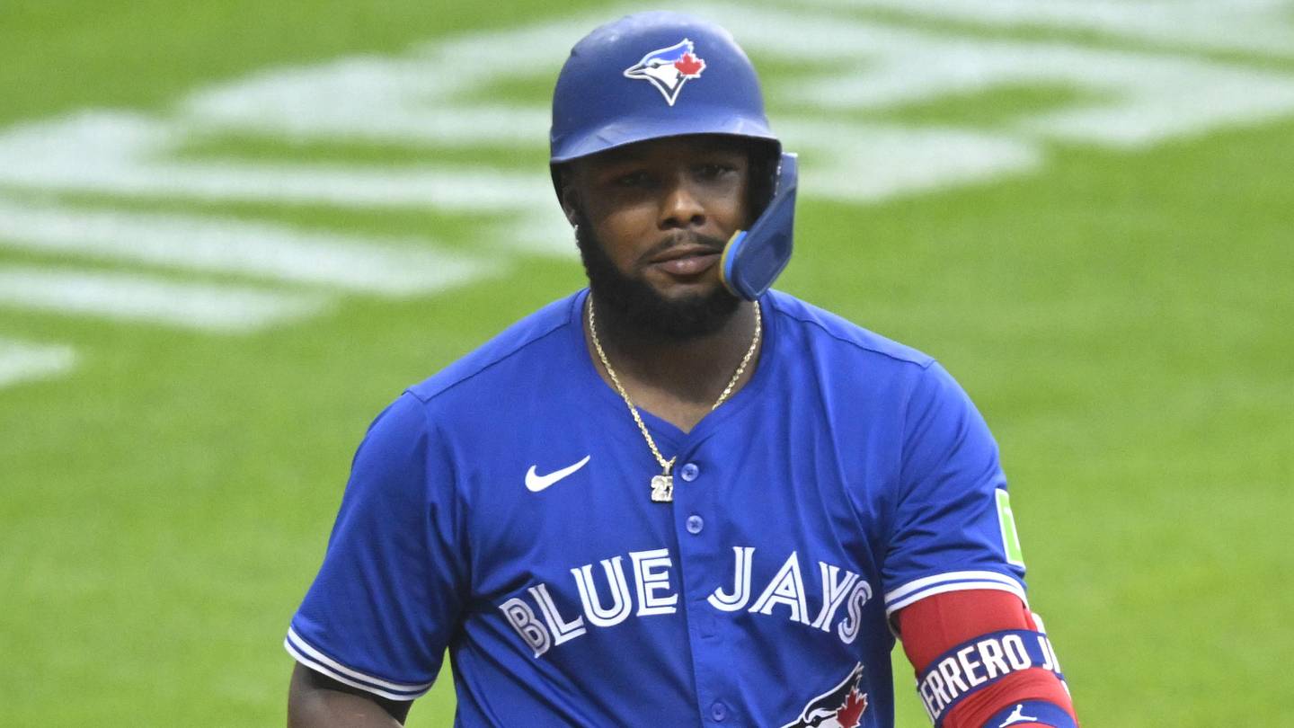 Blue Jays Give Injury Update on Vladimir Guerrero Jr. After He Was Hit ...