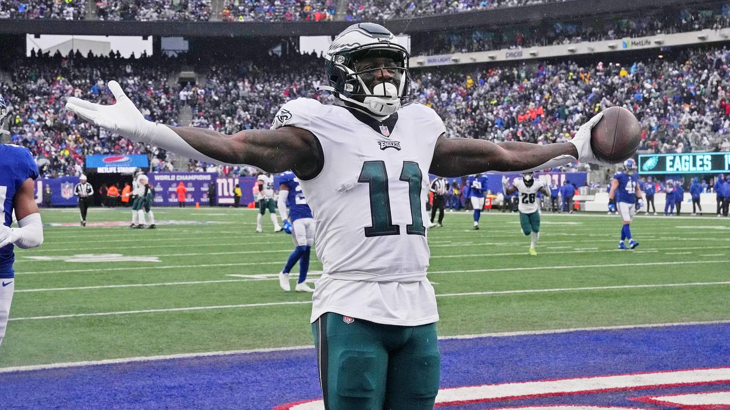 A.J. Brown Trade Update: Patriots Are Finally On The Clock