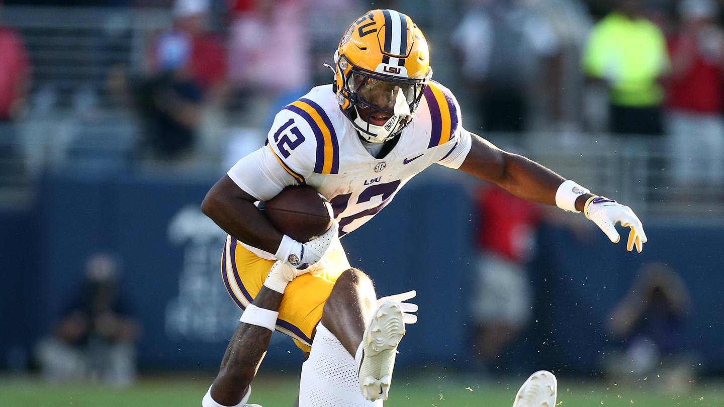 No. 3 transfer wide receiver set to decide between SEC, Big Ten programs