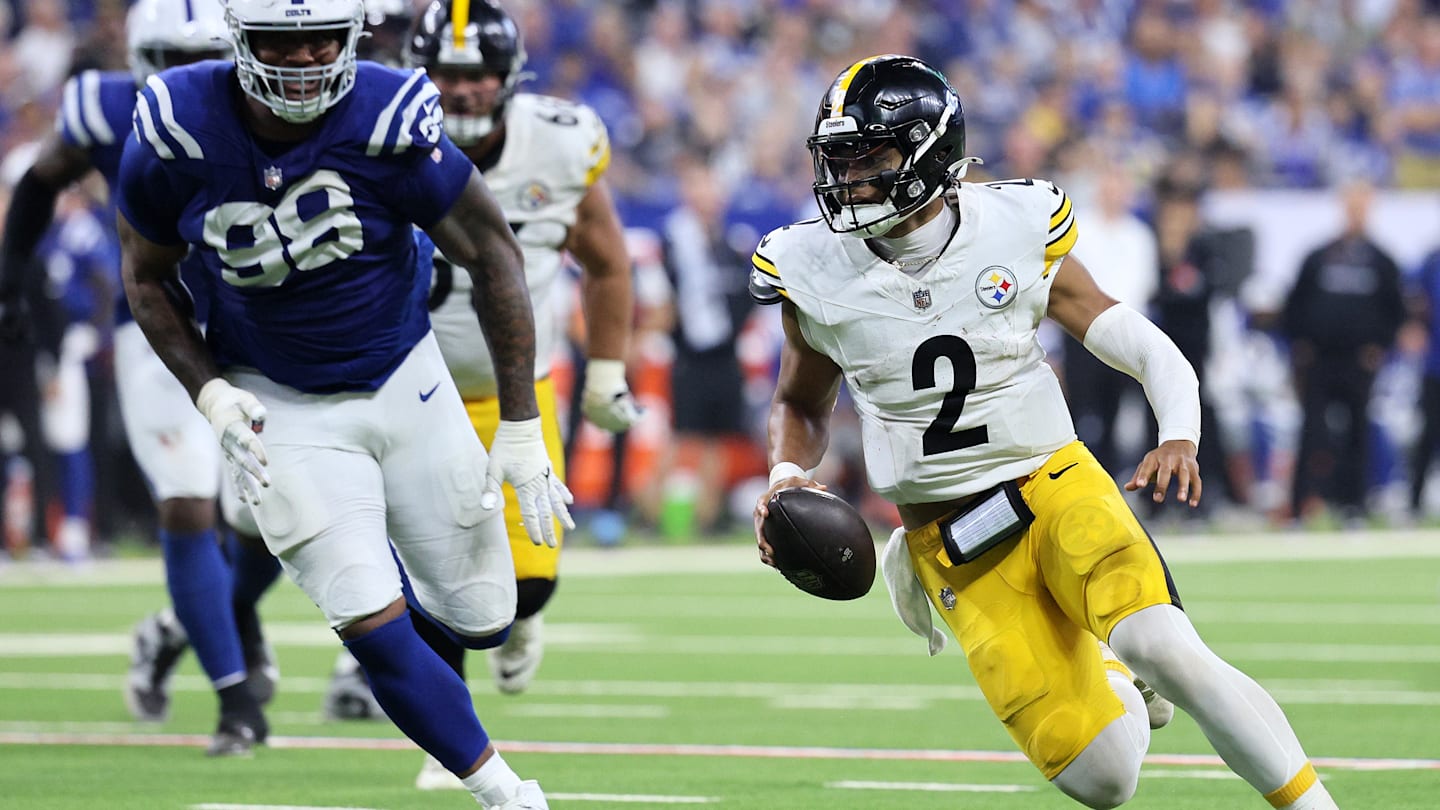 Steelers' Justin Fields fumbles away otherwise outstanding performance ...