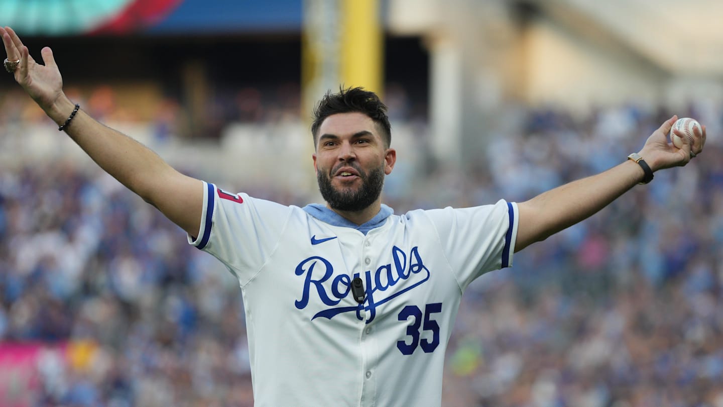 Former KC Royals legends make hilarious return to Kauffman in Savannah ...