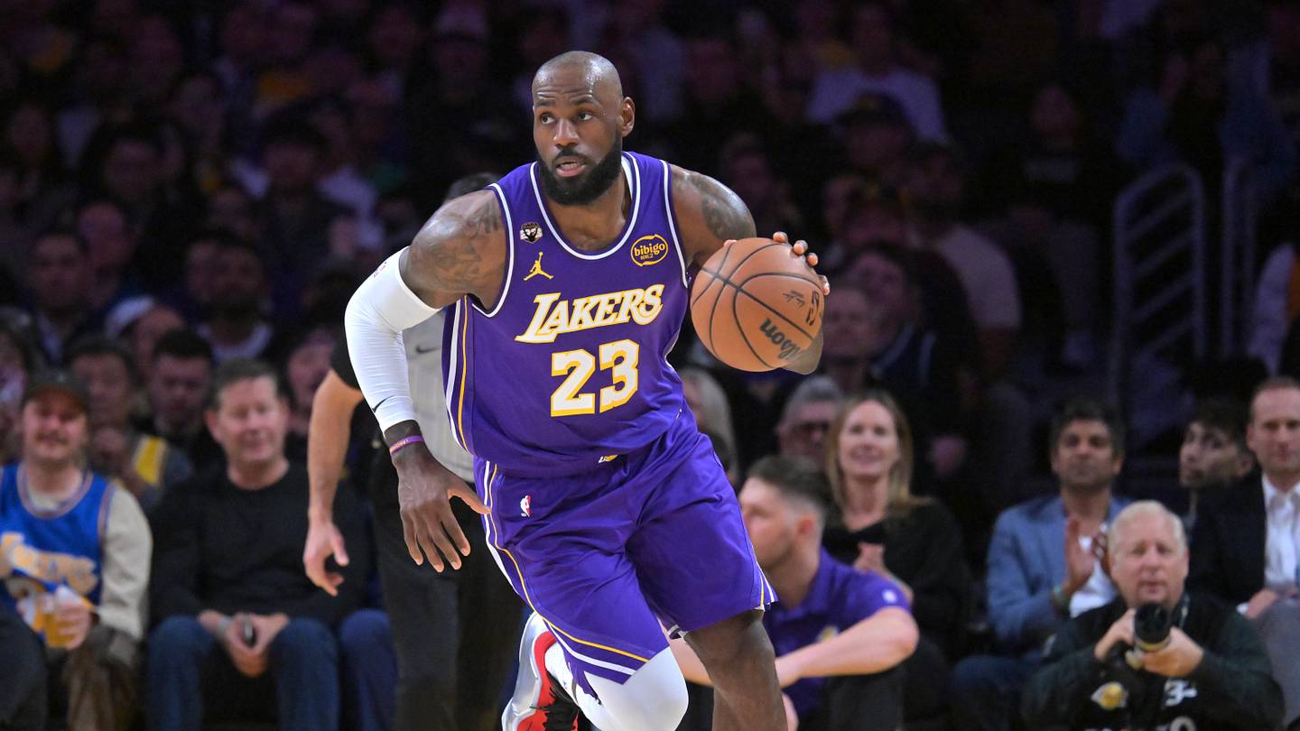 LeBron James’s Simple Message About Retirement Decision Headlines All ...