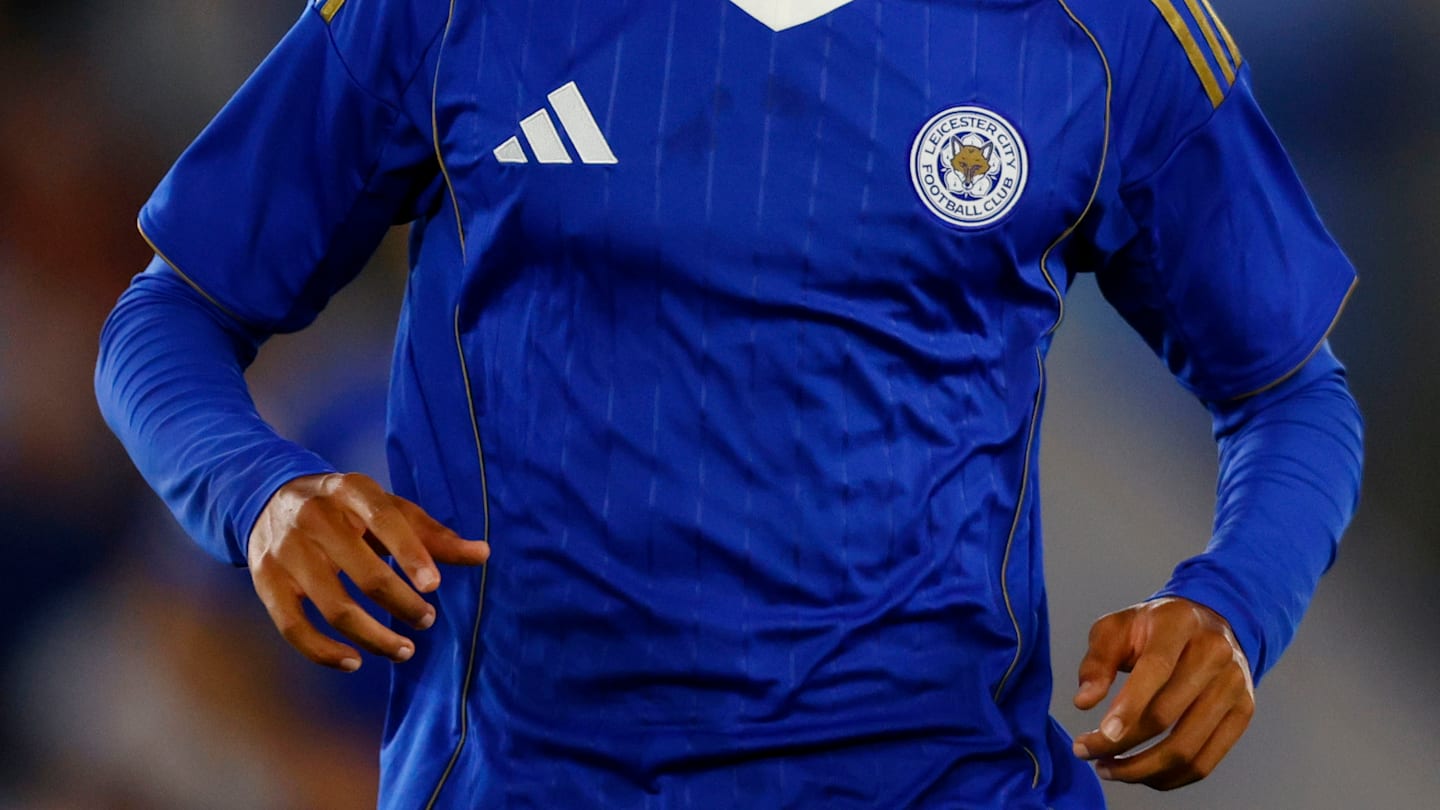 Leicester fend off bids from Arsenal & Man United for rising star