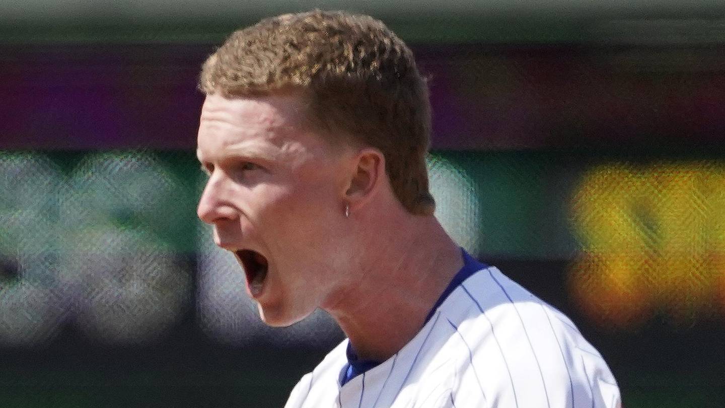 What a difference a month makes as Cubs fans flip on a Pete Crow ...