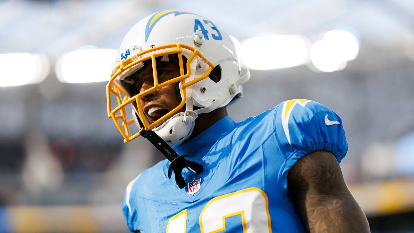 Commanders CB Michael Davis looking to silence doubters in 2024