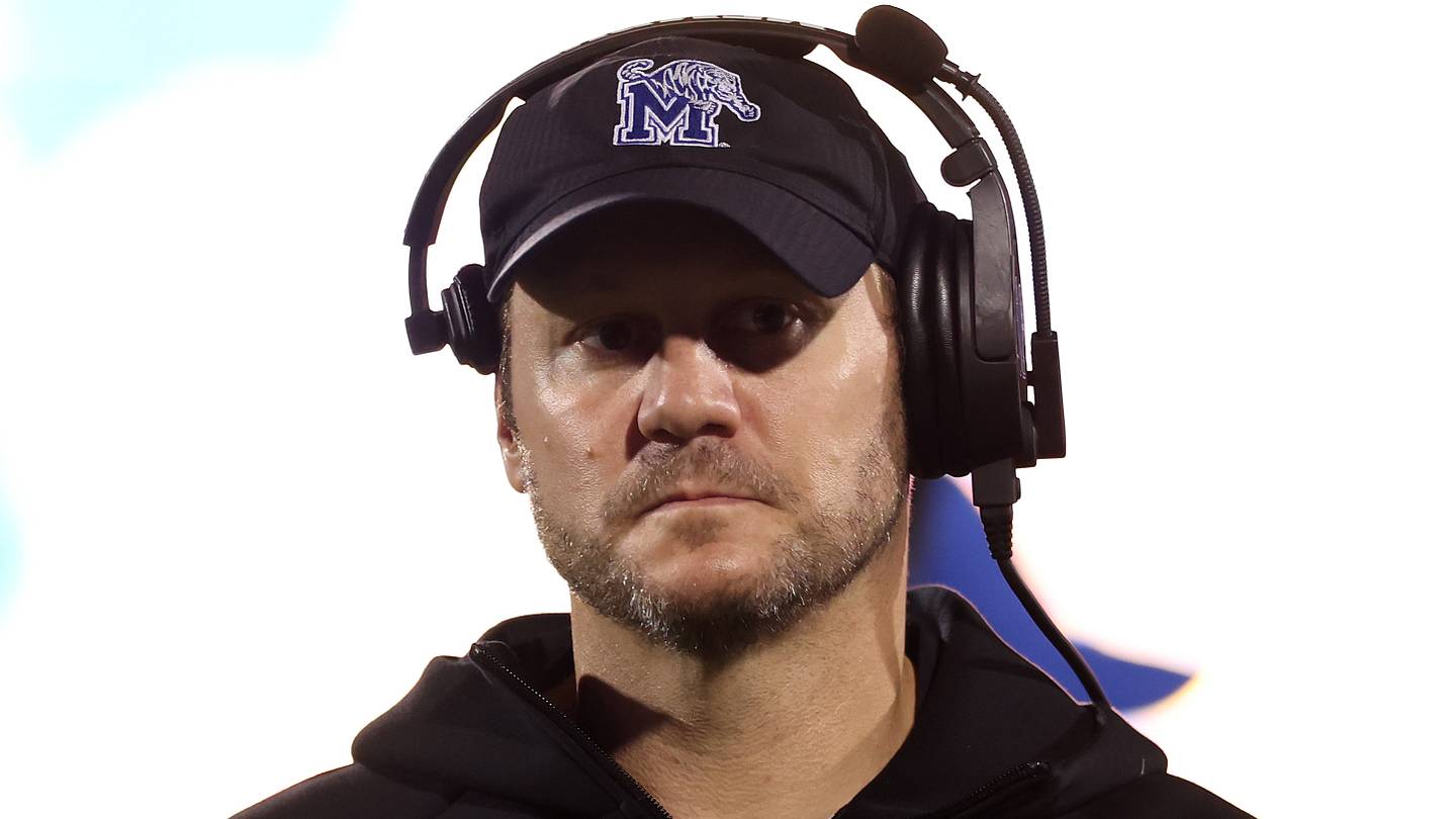 Ex-Vikings coach suddenly in charge of reeling SEC program
