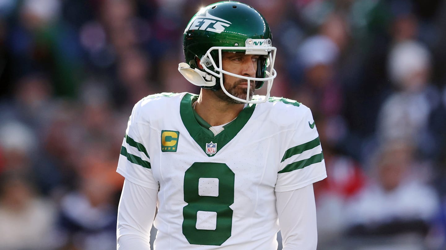 Vikings send clear message to Aaron Rodgers with Daniel Jones signing