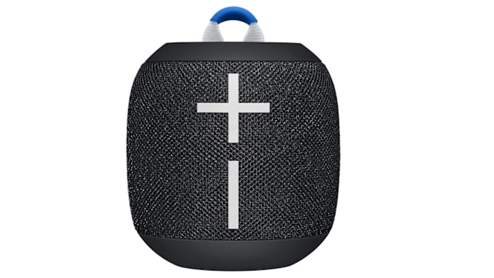 bluetooth speaker white background